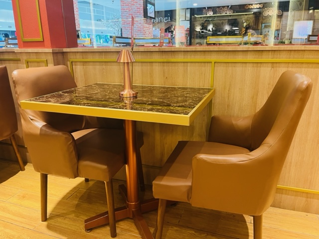 【ジャカルタのフレンチ・イタリアンレストラン】ポンドックインダモールの「Butteria」で看板メニューを試す - putritidurの日記