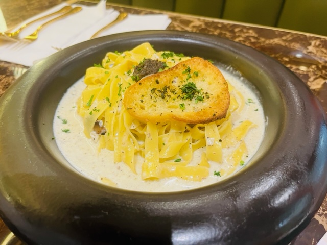 【ジャカルタのフレンチ・イタリアンレストラン】ポンドックインダモールの「Butteria」で看板メニューを試す - putritidurの日記