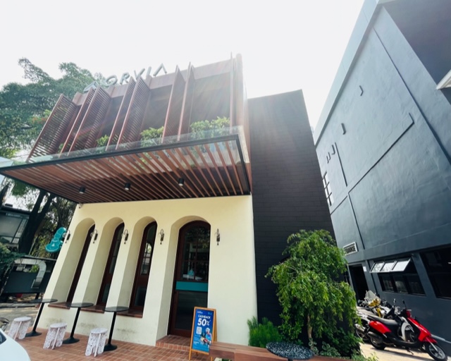 SCBD Parkにある植物由来のジェラート「ORVIA」 - putritidurの日記