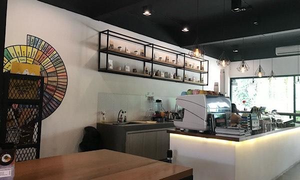 チカランのコーヒーショップ「Hemera Coffee」ってどんなカフェ？ - ぷよんすたいる。