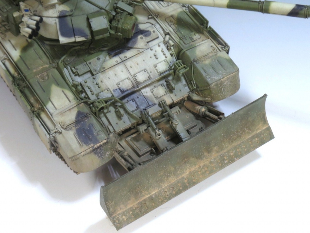 Meng Model 1/35 Russian Main Battle Tank T-90 w/TBS-86 Tank Dozer - AFVモデラーの巣