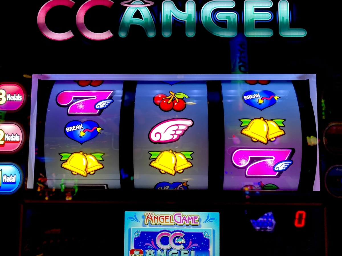 スーパーリーチ目マシンの天使に懇願してみる 【パチスロ CCエンジェル】 - らすらんのぱちスロ日記