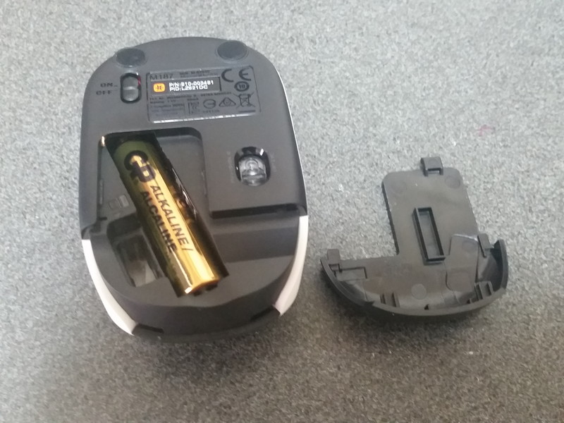 手の小さい方にお勧めのスモールマウス”ロジクール ワイヤレス ミニマウス ブラック M187BK” - 食べウォーク！美味しいもの食べ歩き情報