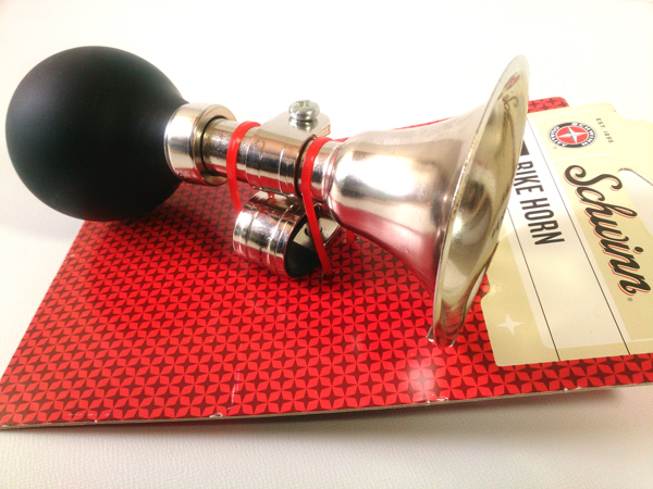 Schwinn Bike Horn - REDNECK ANTIQUES めくるめくアメリカ雑貨の世界