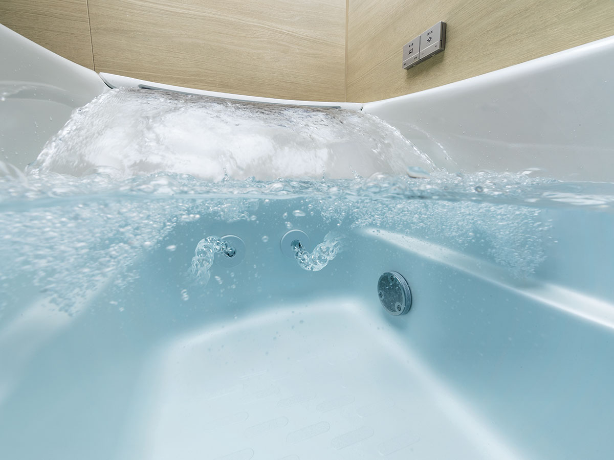 TOTOのユニットバス・お風呂の特徴と価格、シンラなどのリフォーム実例と費用を紹介！ - リフォームタイムズ【SUUMO】-リフォーム・リノベーションのプロが発信する情報-