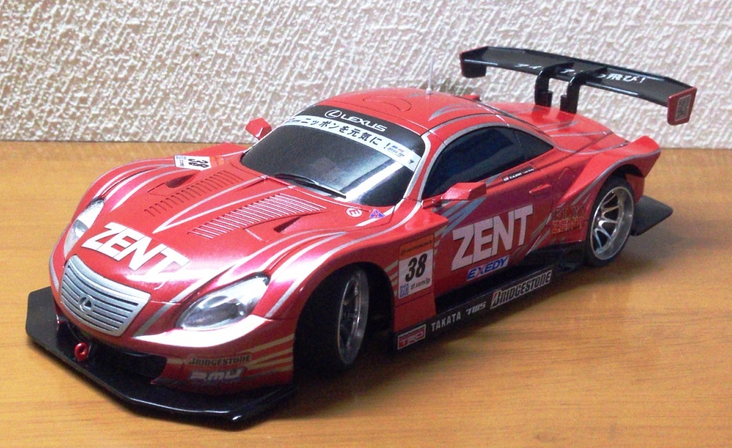ミニッツ レクサスSC430を「ZENT CERUMO2013」に塗装！ - リッキーのこだわり