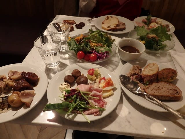 MORETHANでLUNCH BUFFET（西新宿） - you are my sunshine