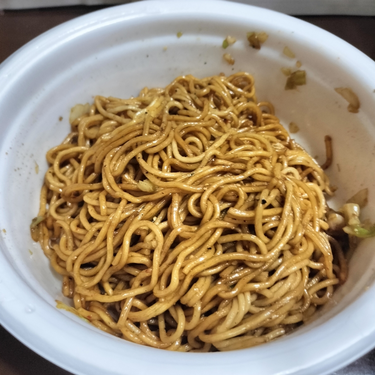 ほりにし監修スパイス付きU.F.O.を実食レビュー。肉に使う味付けでした。【カップ焼そば】 - 生きたいrinshのブログ