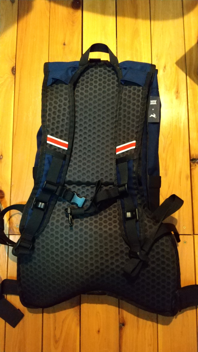 帰宅ラン用バックパック - Tracksmith Mission Backpack - ランニング たまに自転車 あとは酒