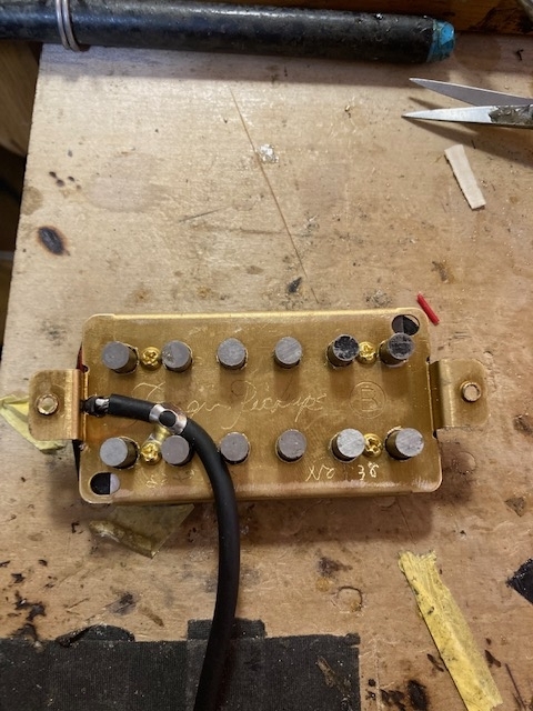 ROD12、シングルx2構造のハムバッカー音源 RugirPickups - Rugir Pickups’s blog