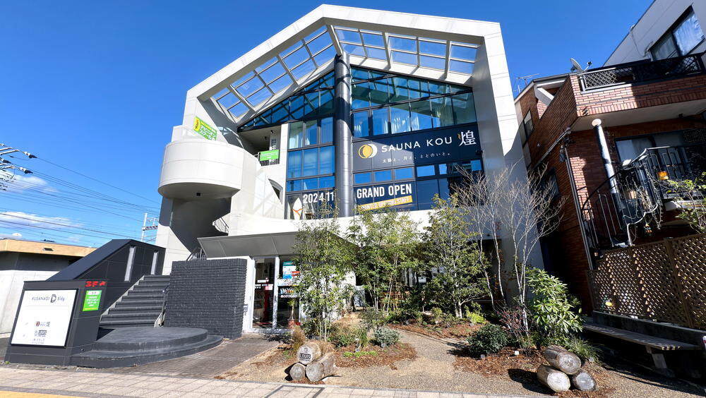 『LOUIS CHERRY BEANS』草薙駅前のカフェ型チェリビでランチ！ - 静岡市観光＆グルメブログ『みなと町でも桜は咲くら』