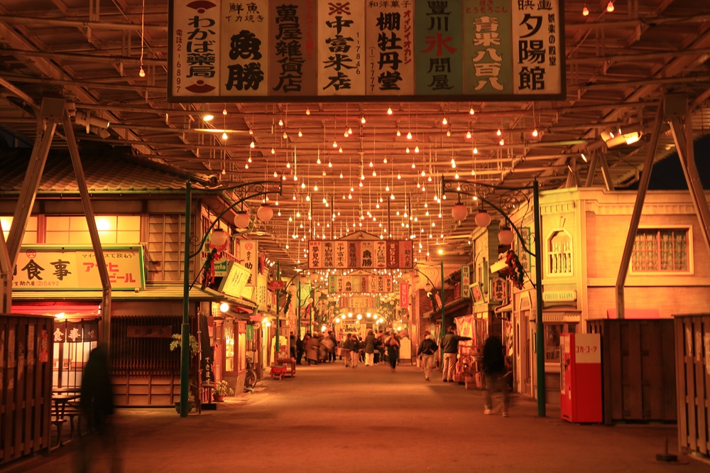 多摩湖の夕景20241216（東京都東村山市）～高所から眺めるシルエット富士と夜の遊園地 - 夜の風景～Sunset-Landscape