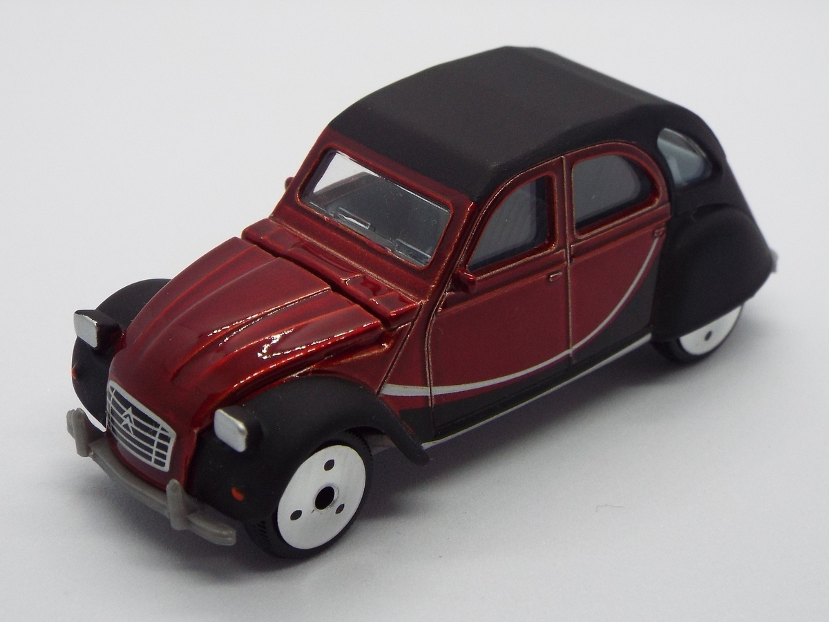 偉大なる醜いアヒルの子 ─Majorette Citroën 2CV - 手のひら駐車場日誌