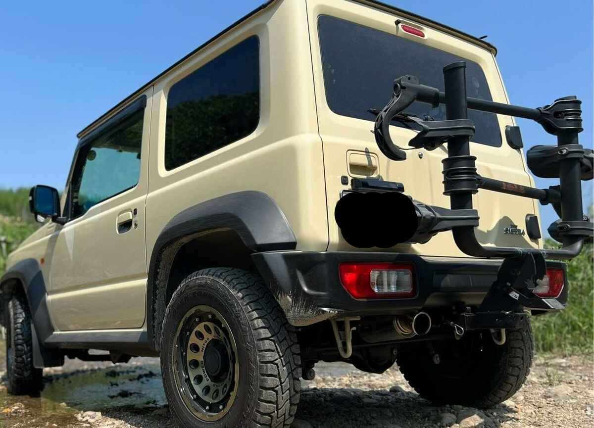 ジムニー（JB64/74・JC74）のリアキャリア・ヒッチキャリアについて詳しく解説！デメリットやおすすめ商品も｜シエラ・ノマド - ジムニーフリーク！