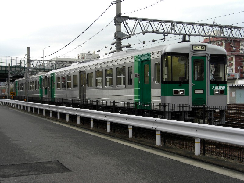 徳島線を走る1200形1256 1500形併結運転 JR四国 - JR撮影日記