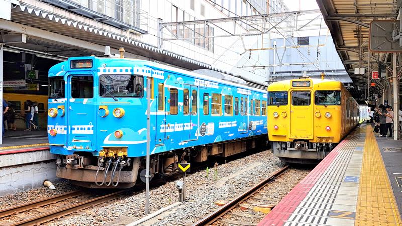 青と黄色一色の115系が並ぶSETOUCHI TRAIN - JR撮影日記
