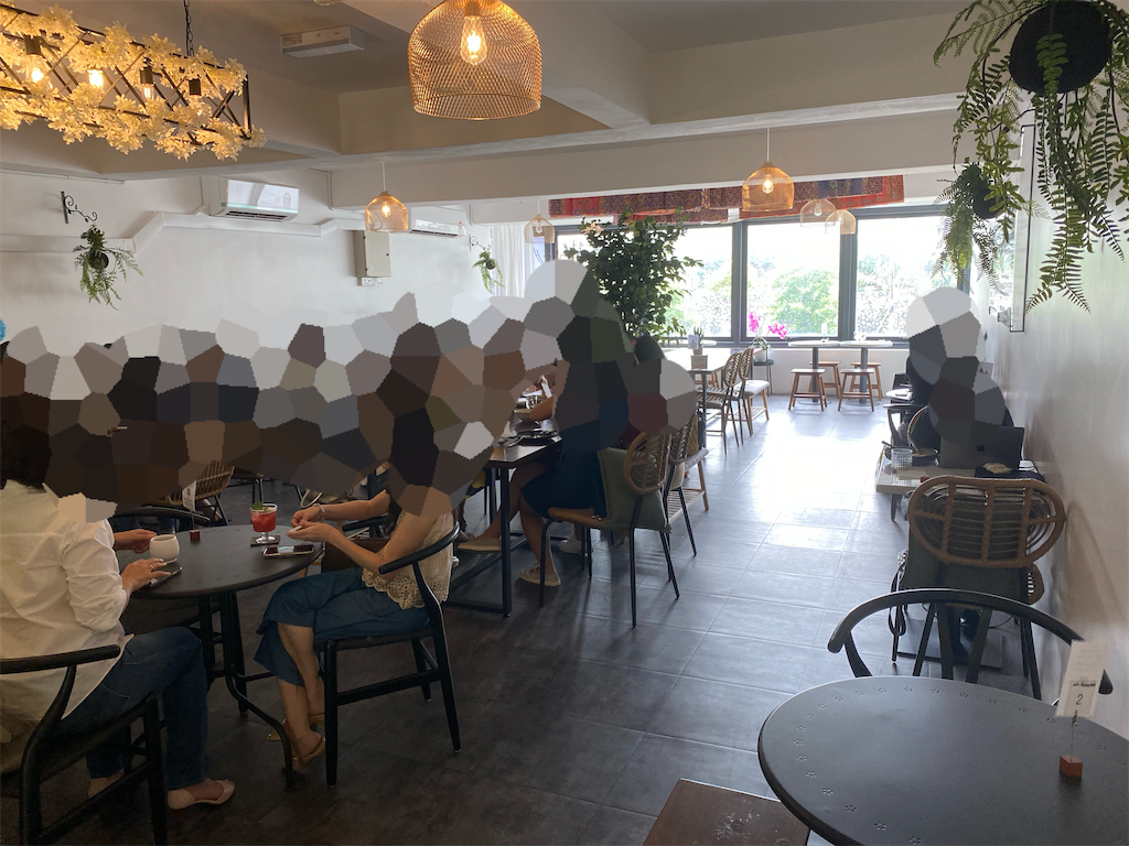 茶) flakes @ SS2 - またマレーシアに住むらしい。今度は猫も。