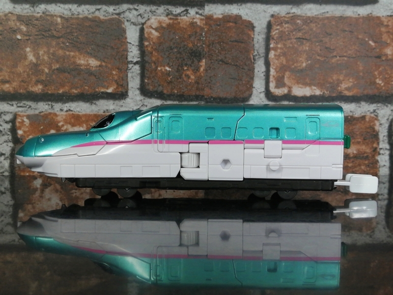 【ブログ 51point】 プラレール 新幹線変形ロボ シンカリオン チェンジザワールド シンカリオンCW E5はやぶさ トレーラーフォーム ( シンカリオン E5はやぶさ エルダビークル ...