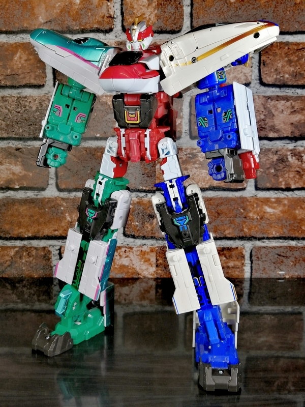 【ブログ 51point】 プラレール 新幹線変形ロボ シンカリオン チェンジザワールド シンカリオンCW E6こまち トップリフターフォーム ( シンカリオン E6こまち エルダビークル ...