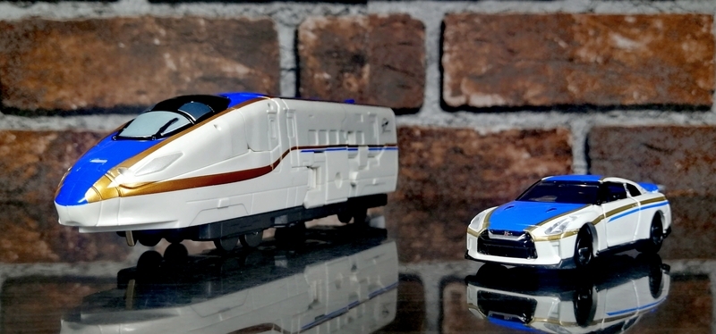 【ブログ 51point】 新幹線変形ロボ シンカリオン チェンジ ザ ワールド シンカリオンCW トミカ 日産 NISSAN GT-R (E7かがやき) レビュー - 51point