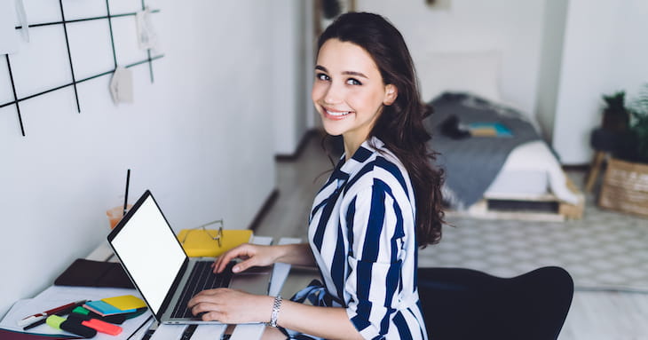 「周囲の雰囲気をよくする人」が職場でしている5つの言動。あなたはできている？ - STUDY HACKER（スタディーハッカー）｜社会人の勉強法＆英語学習