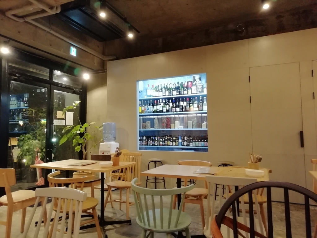 【八丁堀】TRUNK Cafe 前菜をオーダーメイドできる！世界各国の丁寧なお料理が味わえる - 新橋OL「ときどき旅」日記