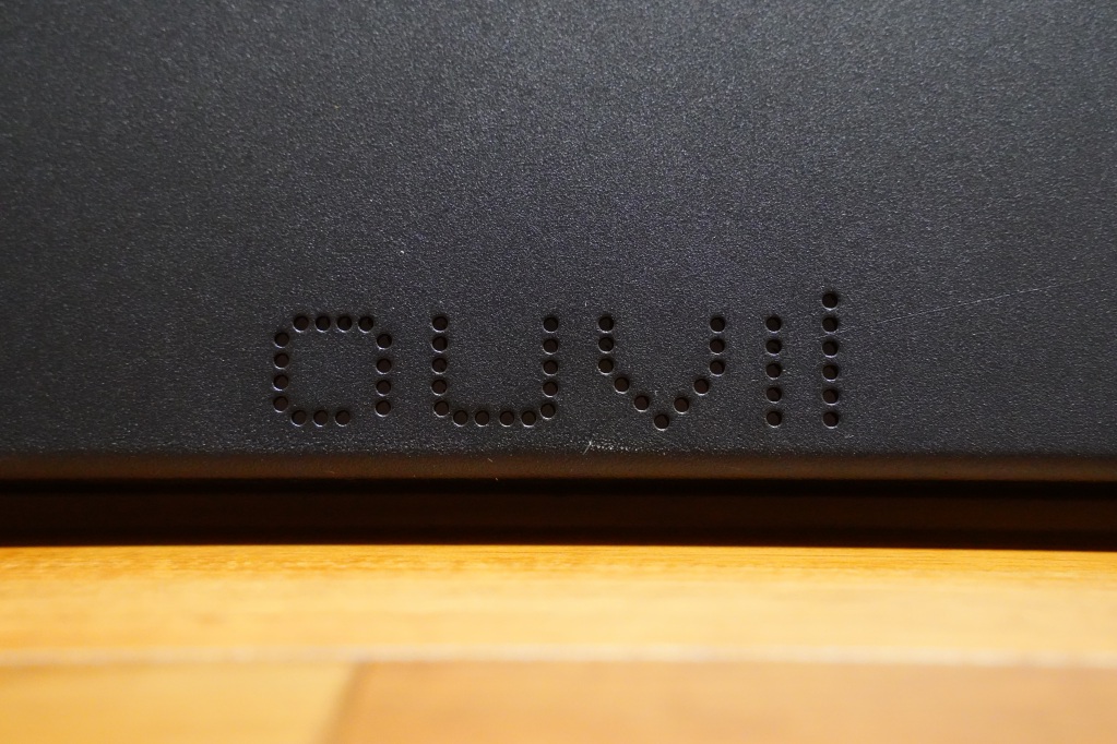 まるで黒板！？一面真っ黒なauvilのアルミテーブルレビュー【auvil / ウルトラライトラウンジテーブル】 - 強欲男は身をやつす