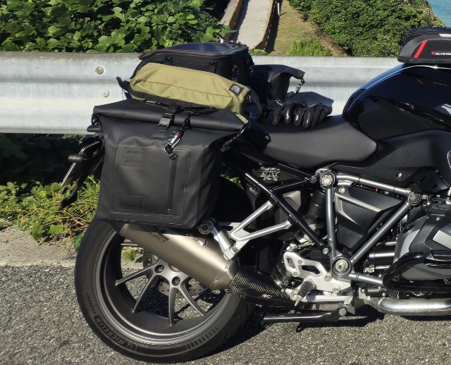 R1250RSカスタム④ サイドバッグ unit garage - バイク趣味のあれこれ