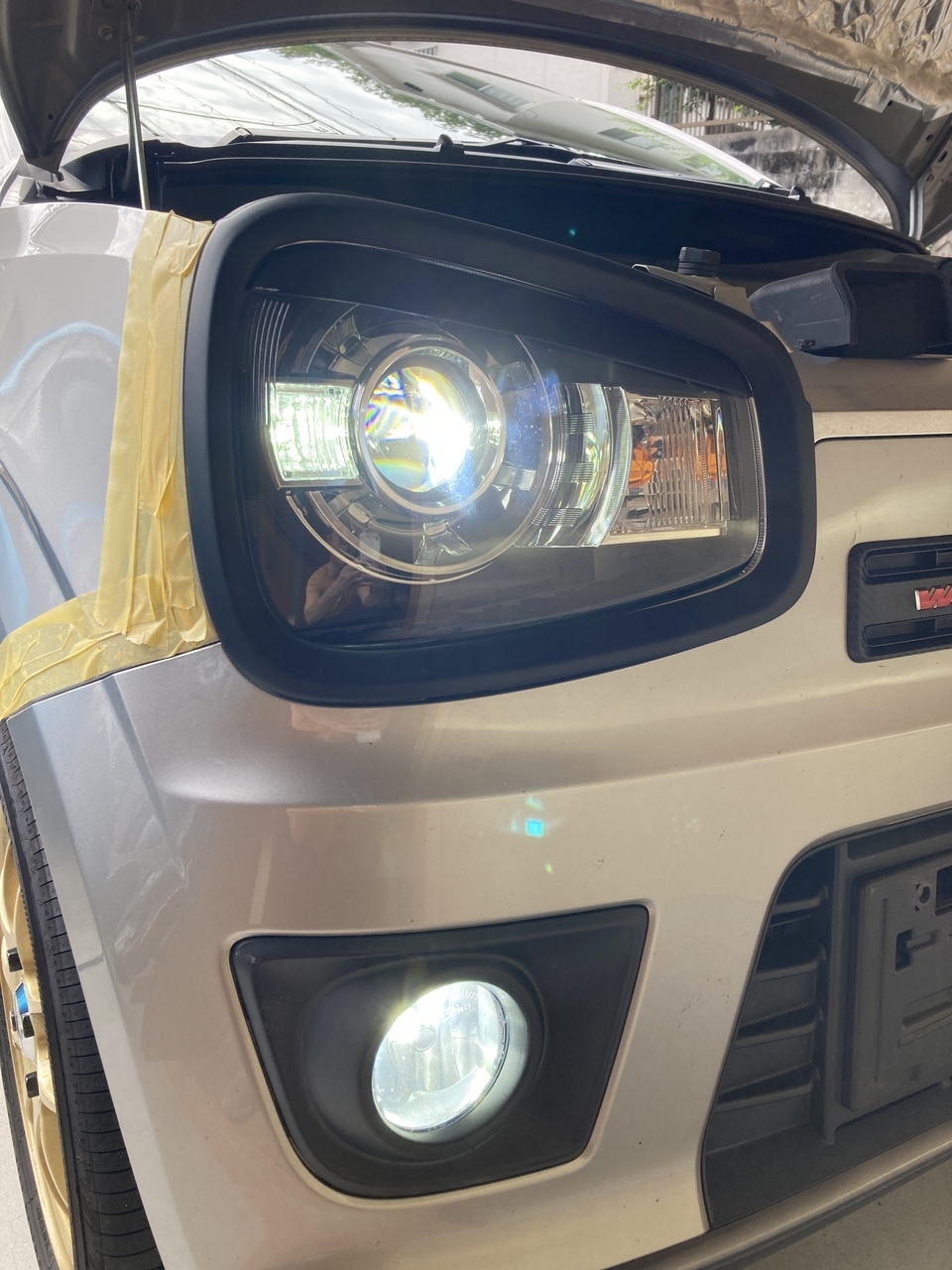 アルトワークス/フィット ヘッドライトバルブ交換 - shupop@hateblo