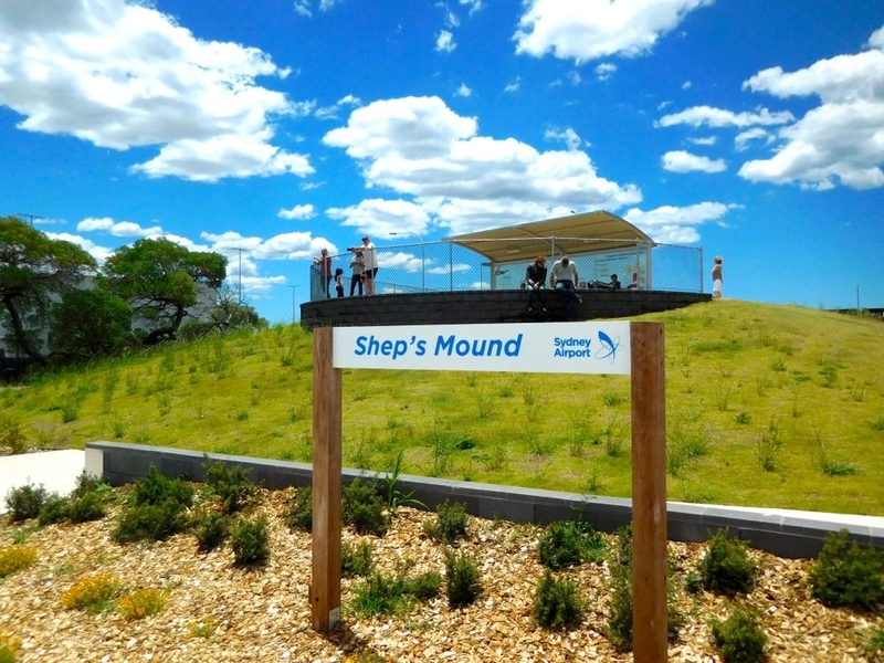 Shep's Mound @ Sydney Airport - まいけるのWorld Wide Spotter