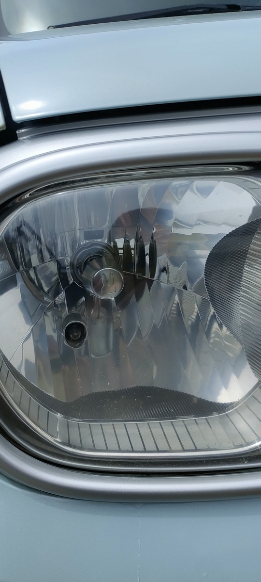 【DIY】HE22Sのラパンの黄ばんだヘッドライトのレンズを磨いた話。【ダイソーのヘッドライトクリーナー】 - ☆tsune☆のぶろぐ