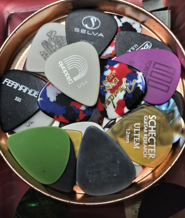 ギター ピックとシールドケーブル はコスパ重視で（CANARE・PLAYTECH・CLASSIC PRO 等） - そらのおとを聴け♪（定年退職 後 第二の人生 を楽しむ）