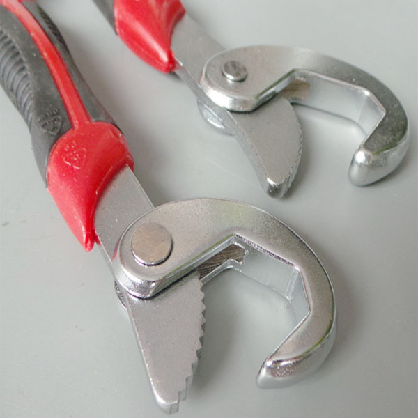 Snap N Grip Multipurpose Wrench