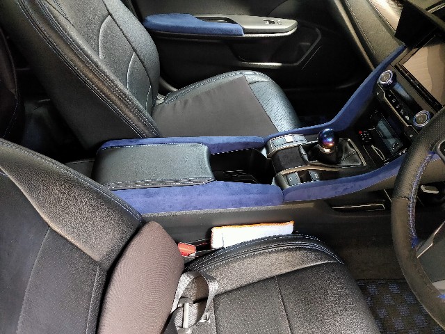 FK 7「センターアームレスト/張り替え」2 - すぬっぺの気まぐれ日記