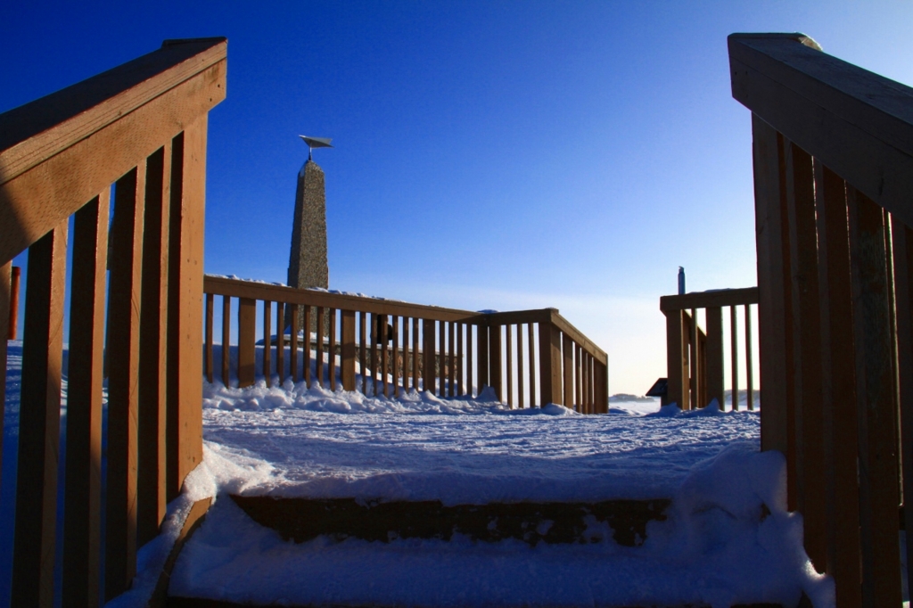 ブッシュ・パイロット・モニュメント（Bush Pilots Monument） - タイ旅行記