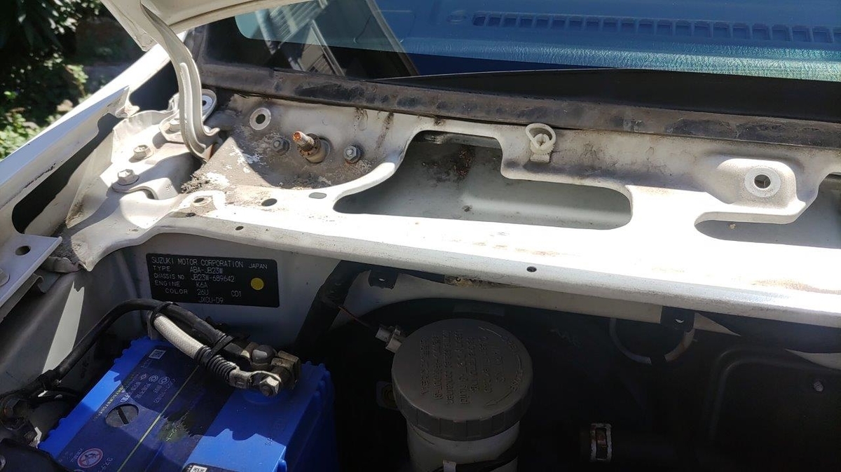 ジムニー(JB23)のカウルトップを塗装した件 - srtarouのブログ