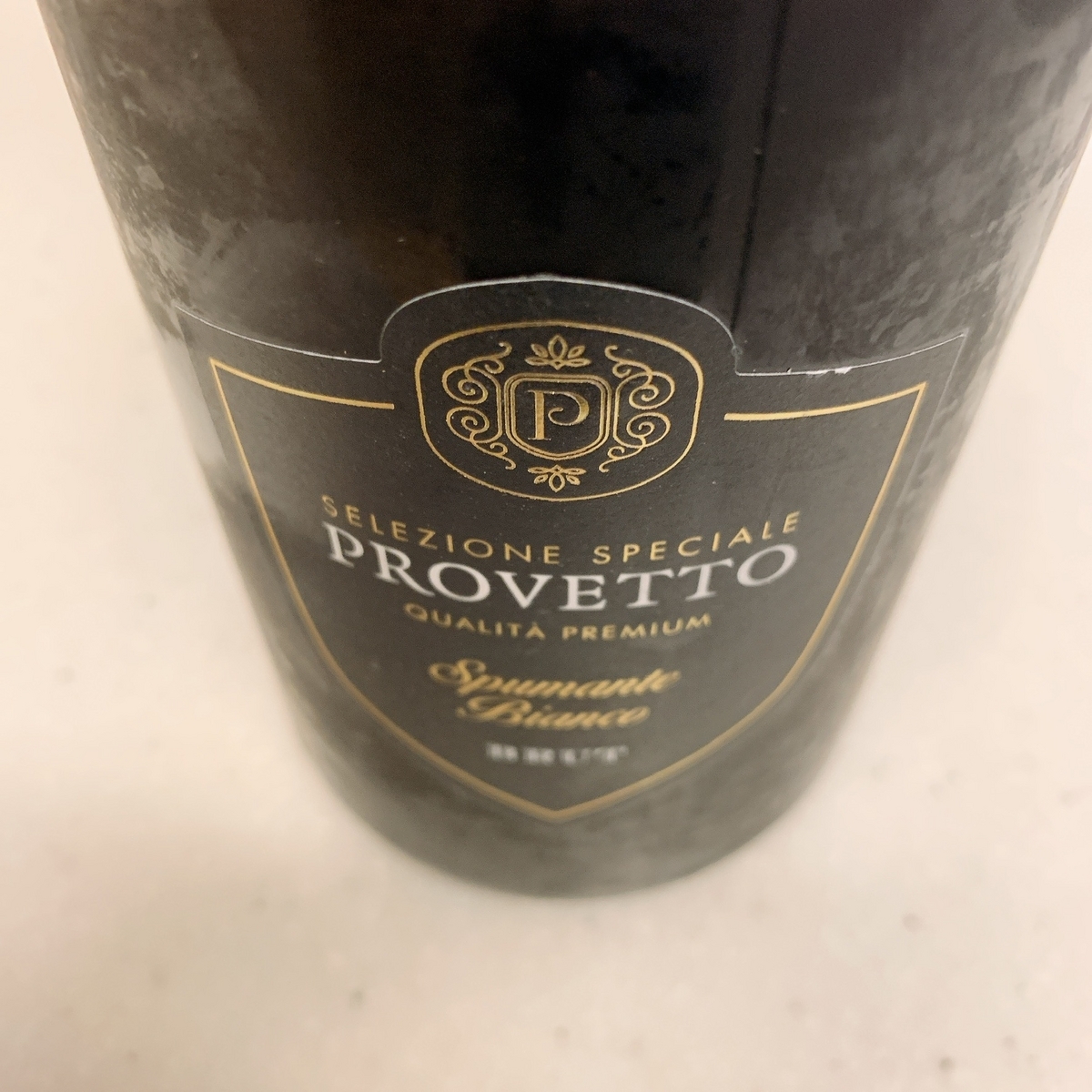 Provetto Spumante Bianco Brut ★★★☆☆ - 酒と音楽の日々