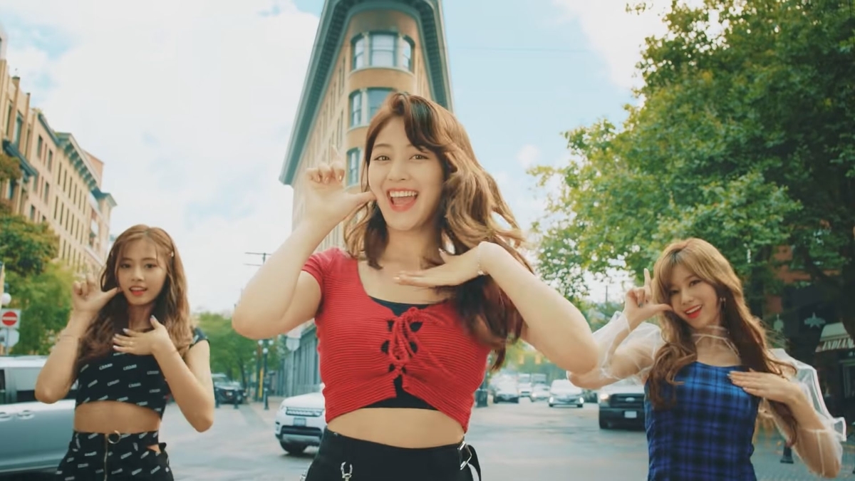 TWICE「LIKEY」ジヒョ カワイイ！！（まとめ） - ヘラジカ屋さん