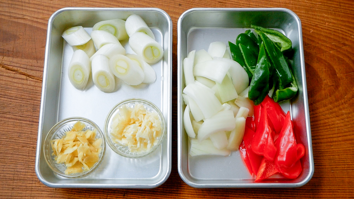 クセになる辛さがたまらない中国の煮込み料理、大盤鶏の作り方【美窪たえ】 - メシ通 | ホットペッパーグルメ