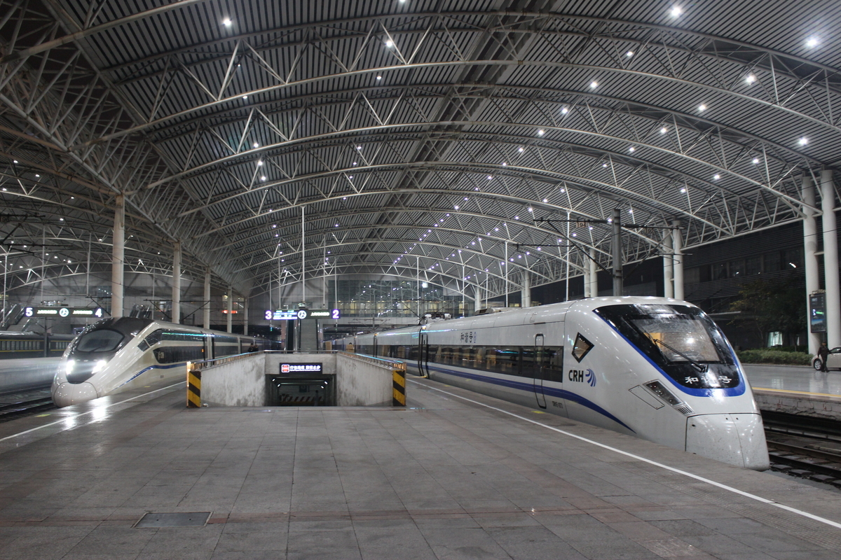 上海→北京南夜行新幹線D312次 CRH2E新型動臥乗車記 - へんな旅行記