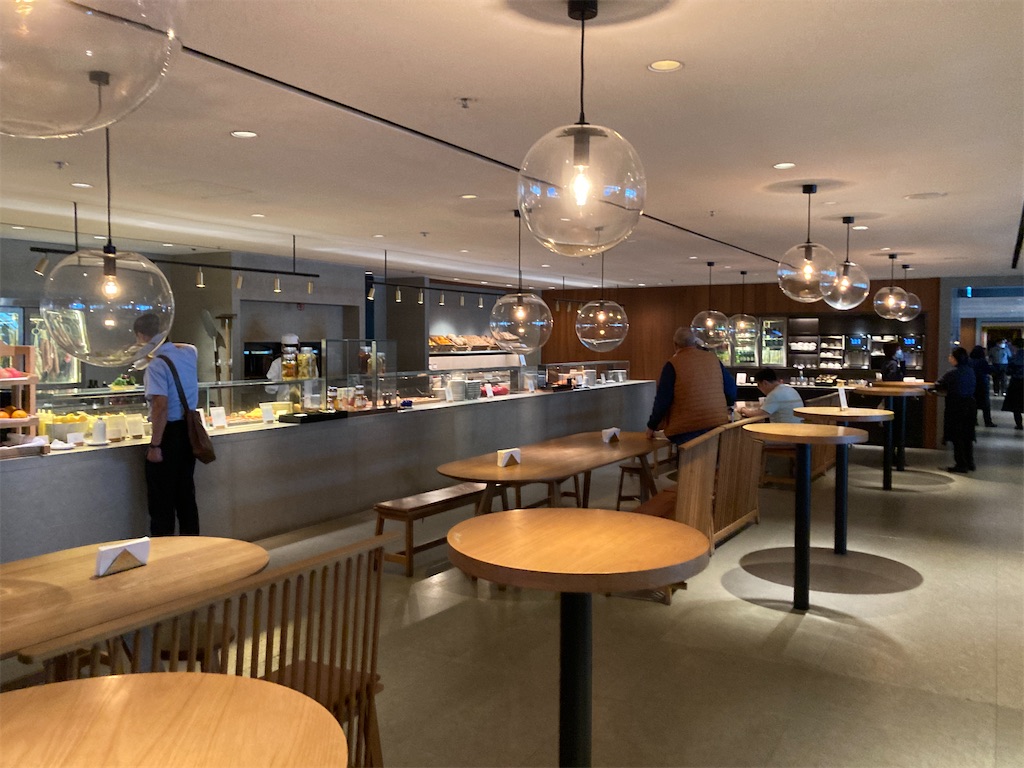 CX797便 香港→ジャカルタ キャセイパシフィックA330 ビジネスクラス搭乗記 - へんな旅行記