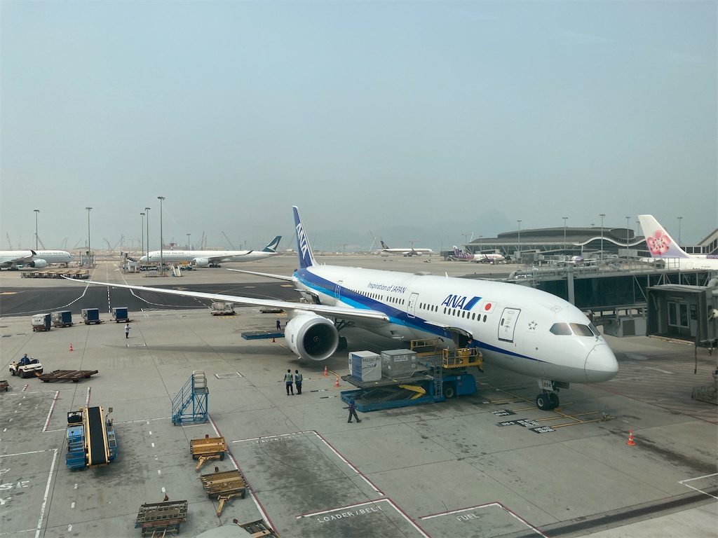 CX797便 香港→ジャカルタ キャセイパシフィックA330 ビジネスクラス搭乗記 - へんな旅行記