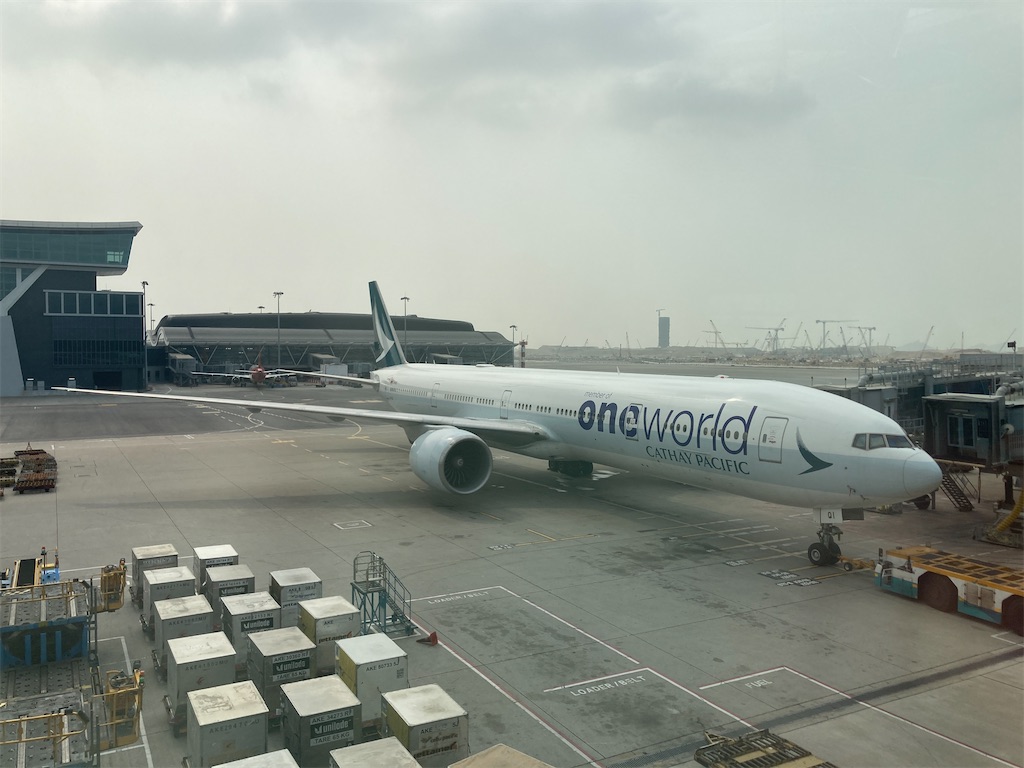 CX797便 香港→ジャカルタ キャセイパシフィックA330 ビジネスクラス搭乗記 - へんな旅行記