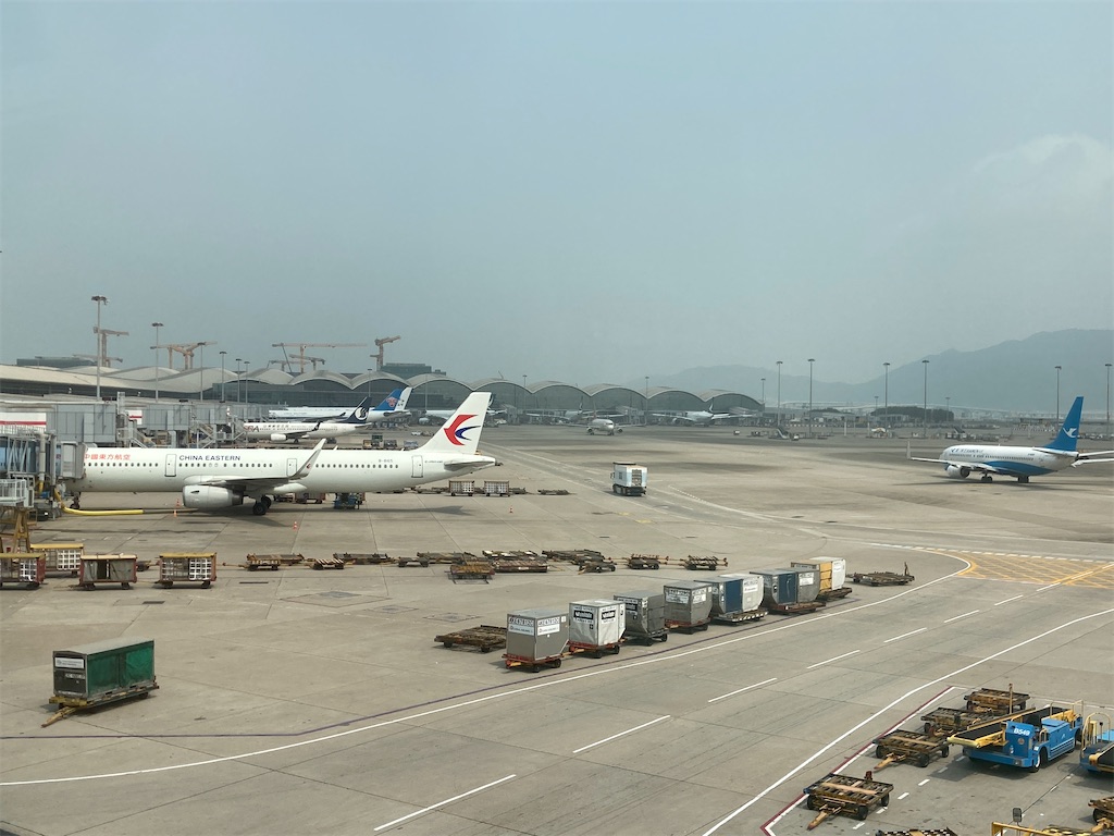 CX797便 香港→ジャカルタ キャセイパシフィックA330 ビジネスクラス搭乗記 - へんな旅行記