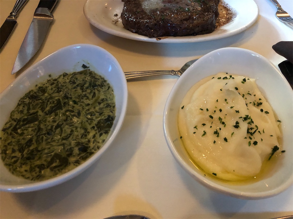 Ruth's Chris Steak House - Waikiki Beach Walk - 自遊紀行