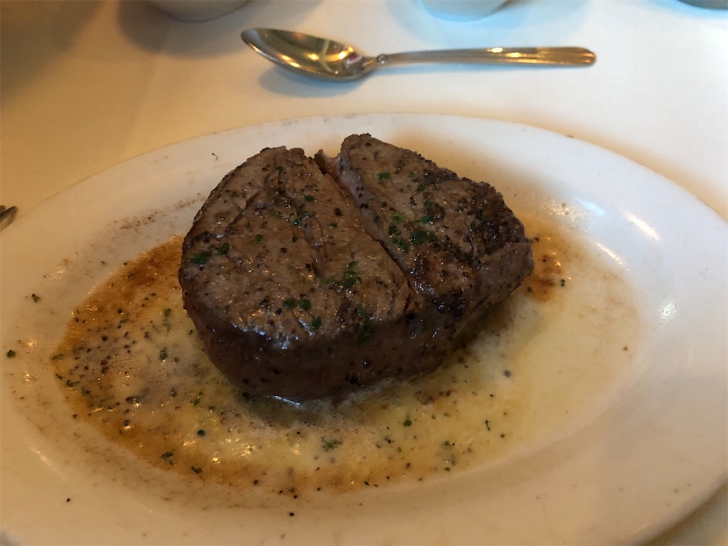 Ruth's Chris Steak House - Waikiki Beach Walk - 自遊紀行
