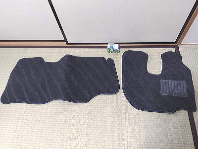 NOBLE ILiSインプレ VANTECH製フロアマット購入 - 一般道各駅停車の旅