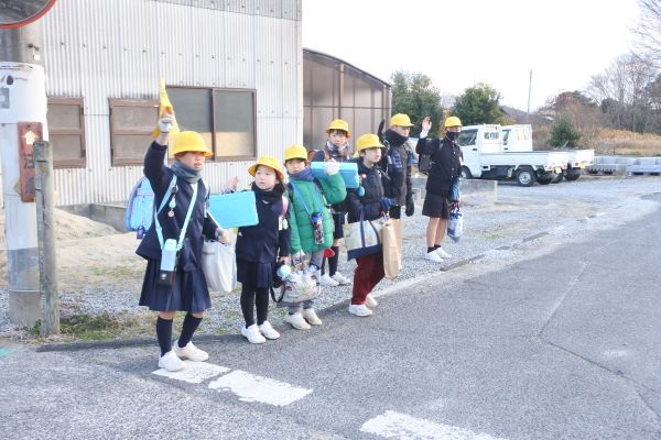 1月7日（水）元気に学校生活をスタート☺ - 三木町立田中小学校BLOG