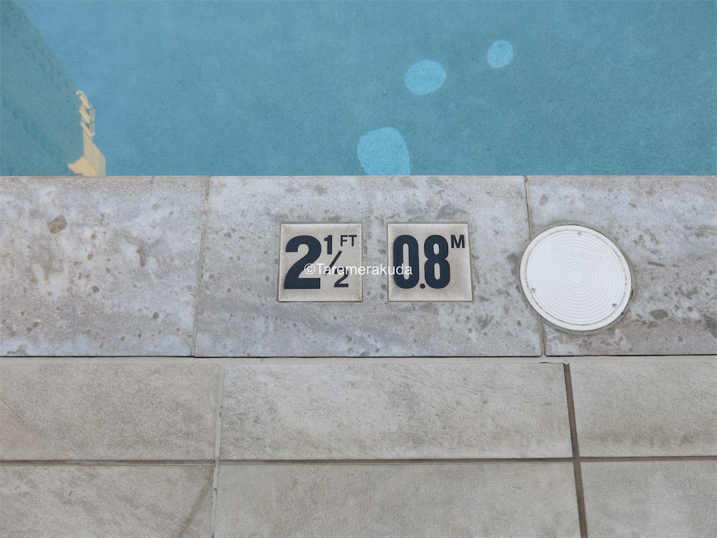 『Swell Pool & Bar』モダンラグジュアリー感が半端ない！インフィニティプール＆バー - アロヒラニ・リゾート・ワイキキ・ビーチ ...