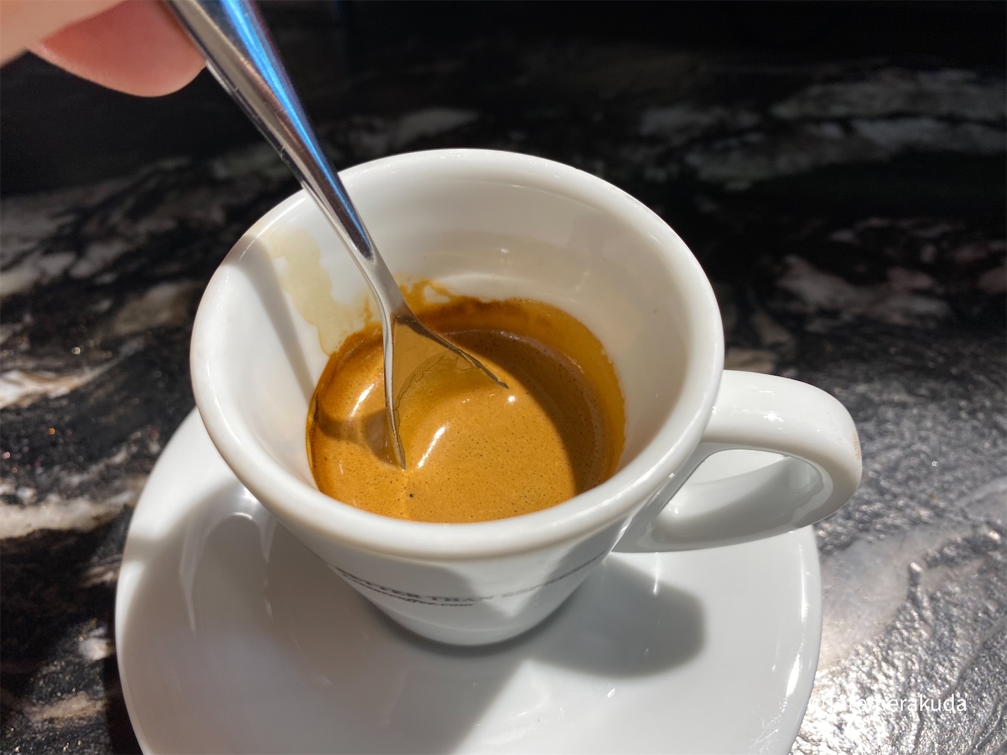 『Leesar Coffee』韓国で流行！エスプレッソバーに潜入 - ソウル / 明洞 - Taremerakudaの道楽